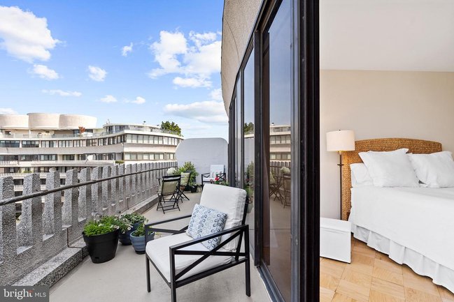 Information about The Watergate Condos For Sale and River Views in ...