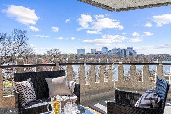Information about The Watergate Condos For Sale and River Views in ...