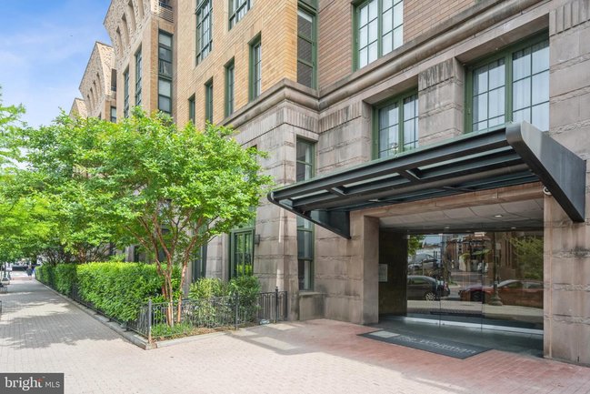 See What the Modern Whitman Penthouses and Luxury Condos Have to Offer