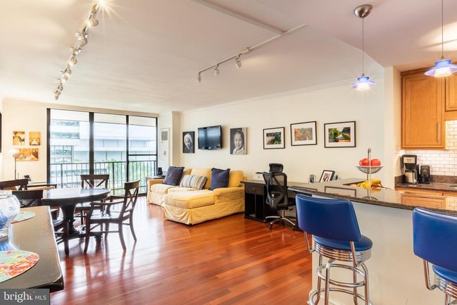 Information about The Watergate Condos For Sale and River Views in ...